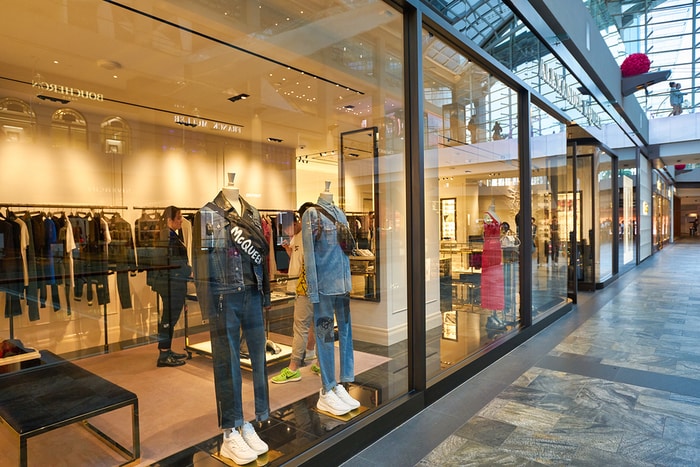 Glass Storefronts and Enclosures | New York City Signs